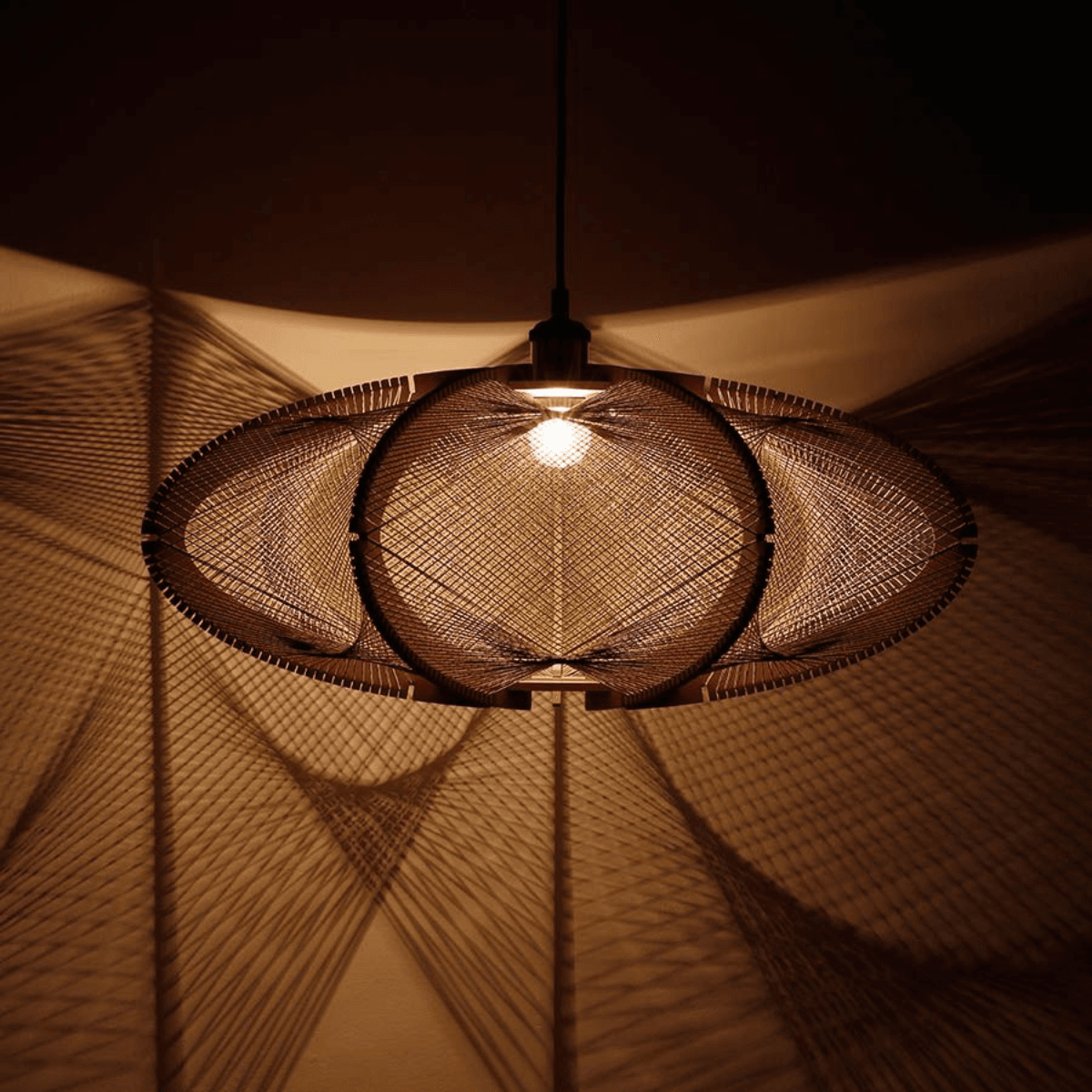 LUMINÁRIA PENDENTE SATURNO – Forthouse