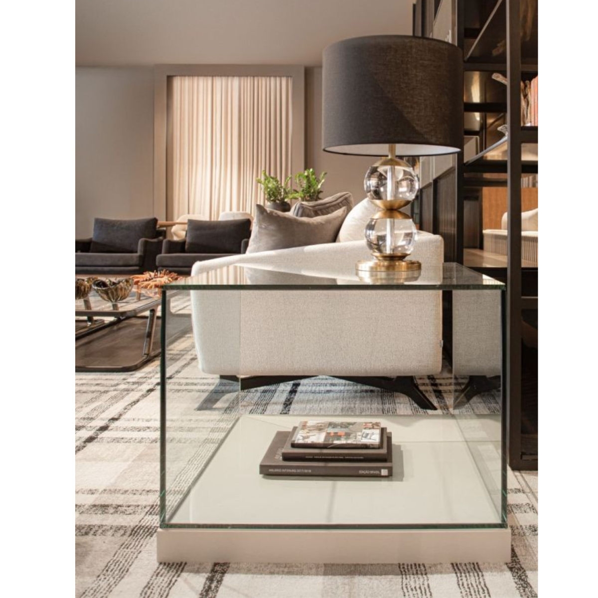 Mesa Lateral Cubo – Forthouse